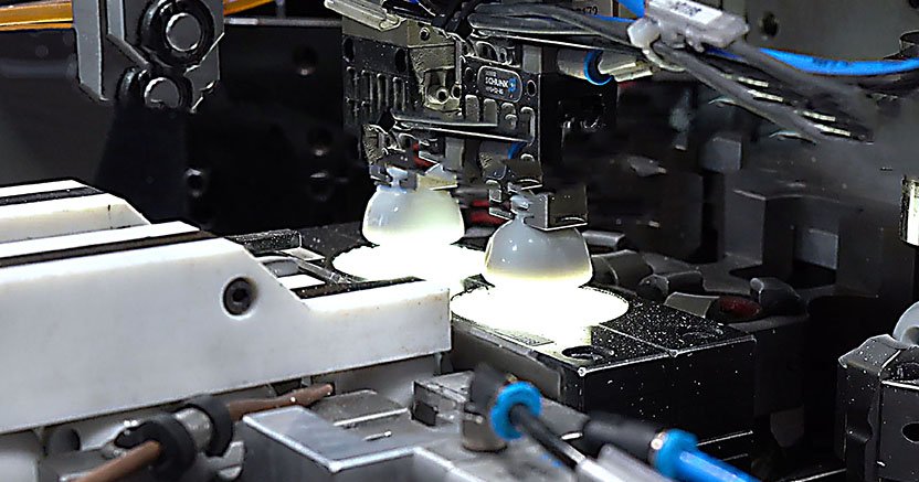 Reliable Bottle Cap Print Inspection with HALCON